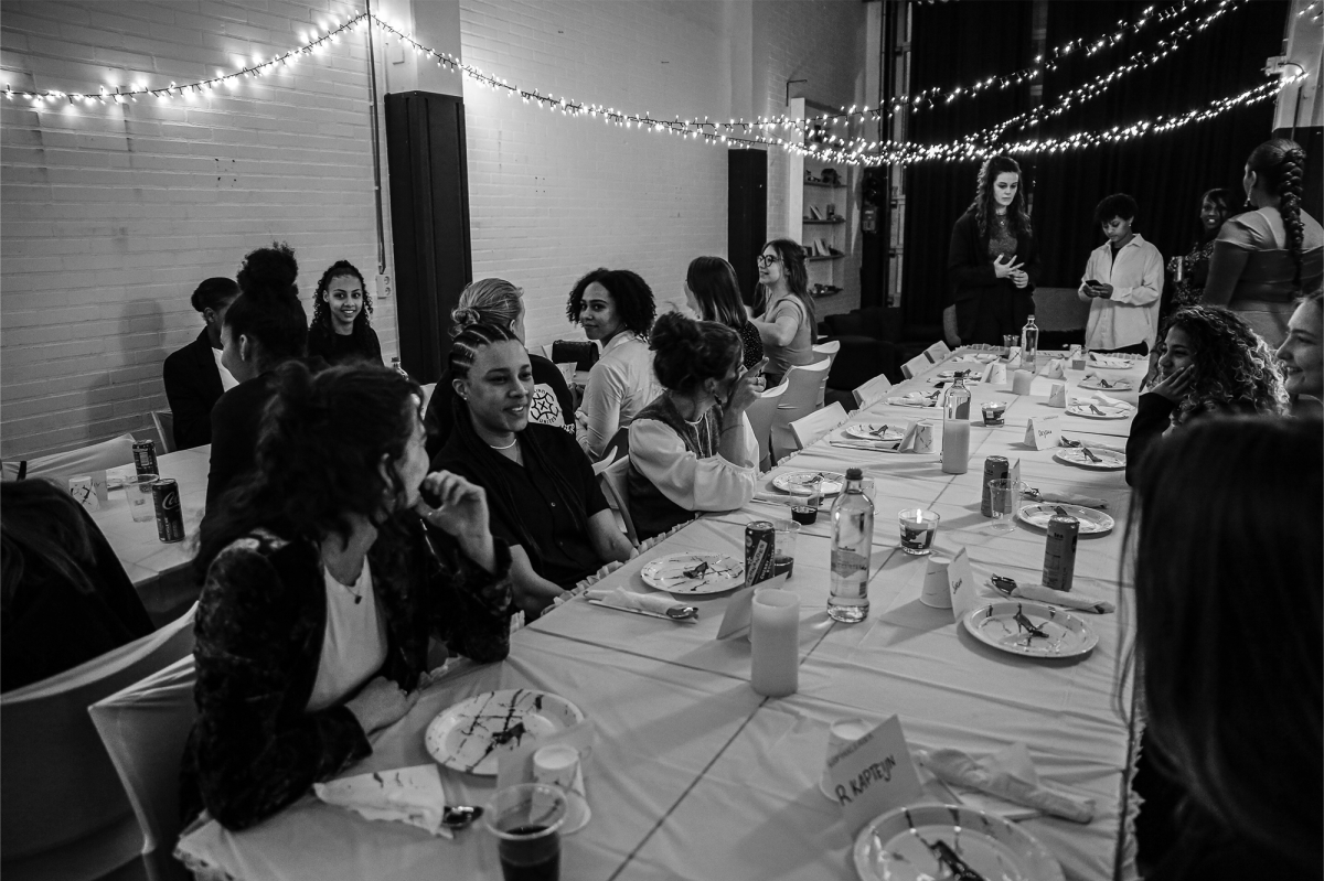 De eerste Nike Made To Play Girls Fancy Dinner Get Together 2023 ...